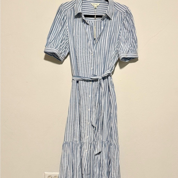 Max Studio | Dresses | Max Studio Blue And White Puff Sleeve Midi Dress ...